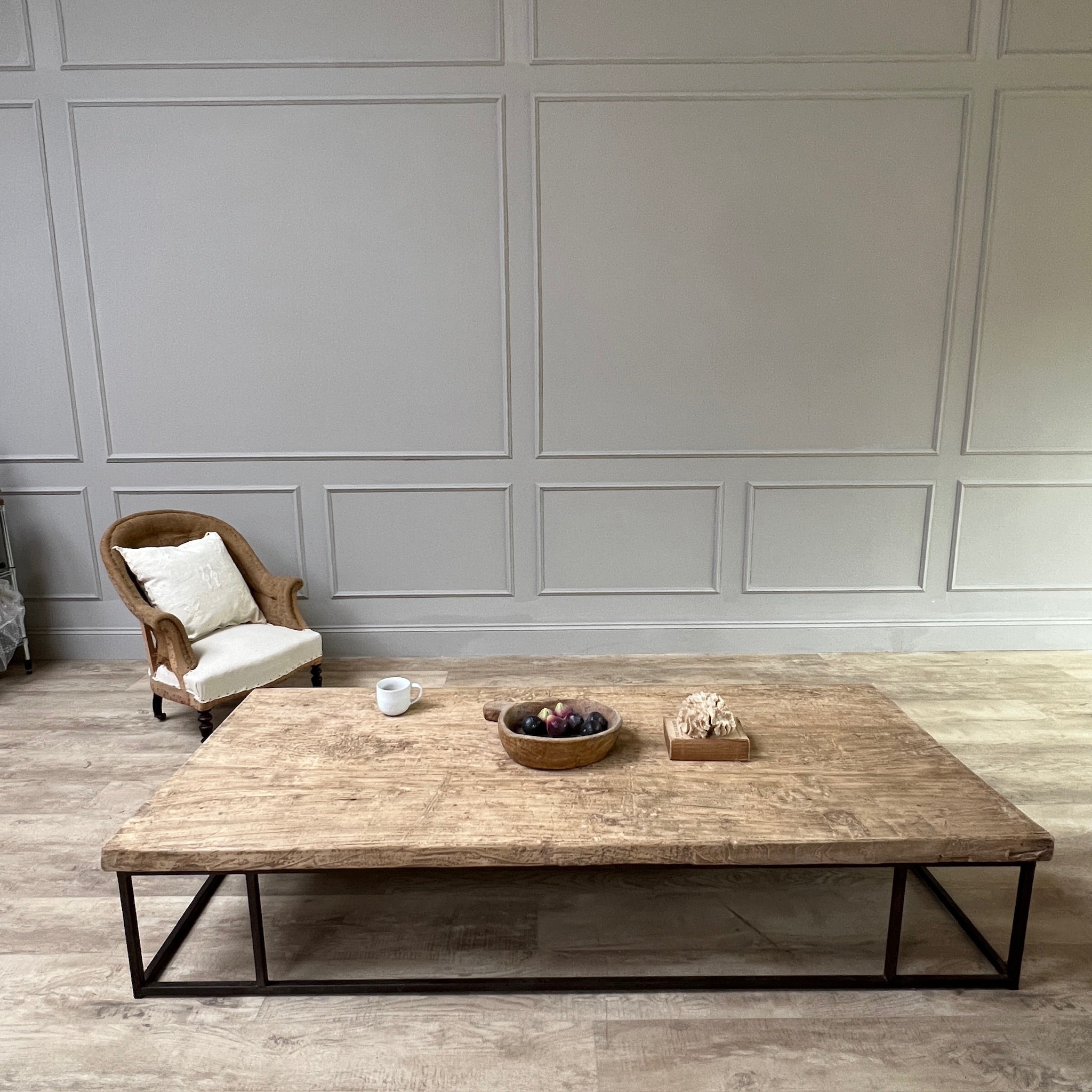 Reclaimed ancient timber coffee table Laia