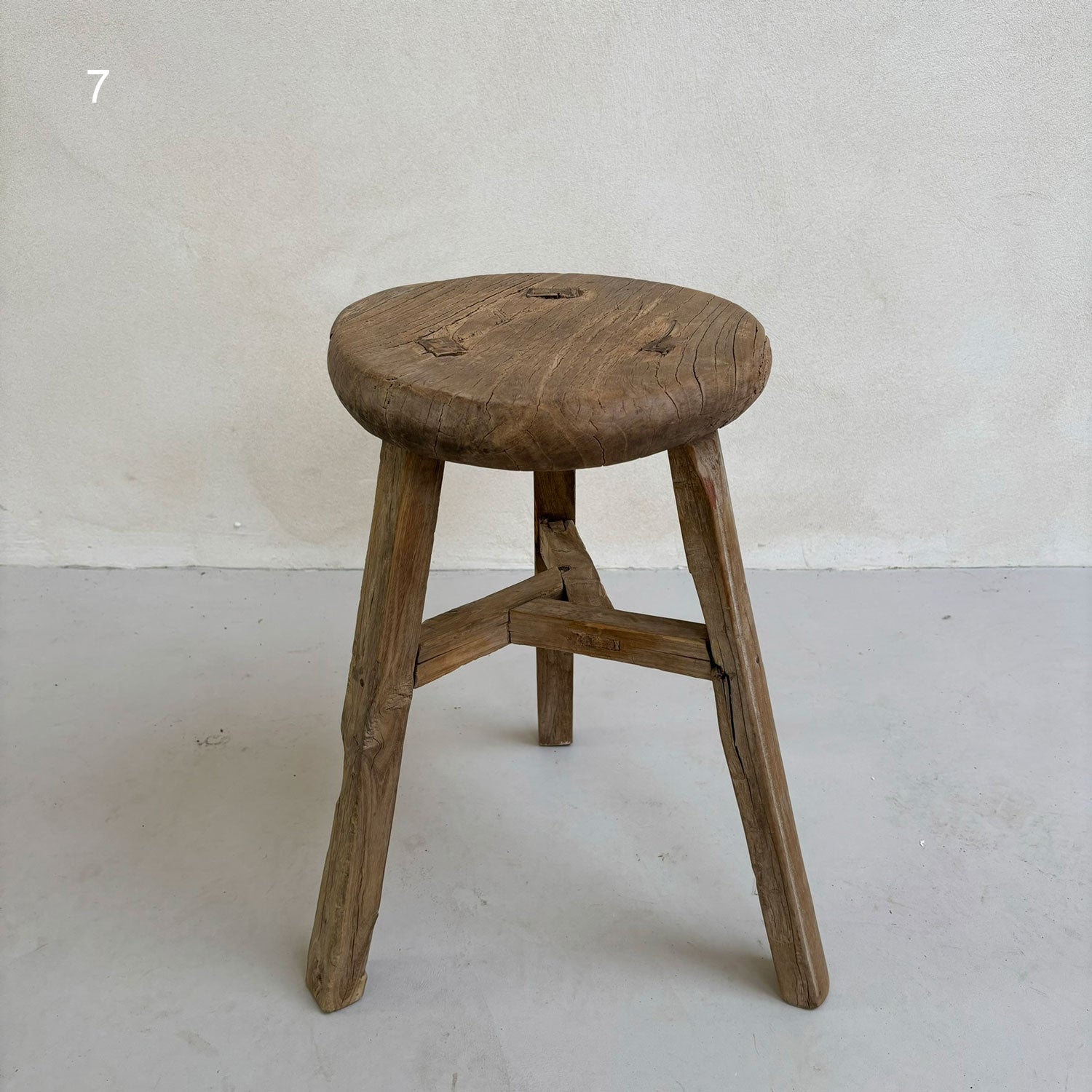 Antique Rustic Round Top Stool – Home Barn