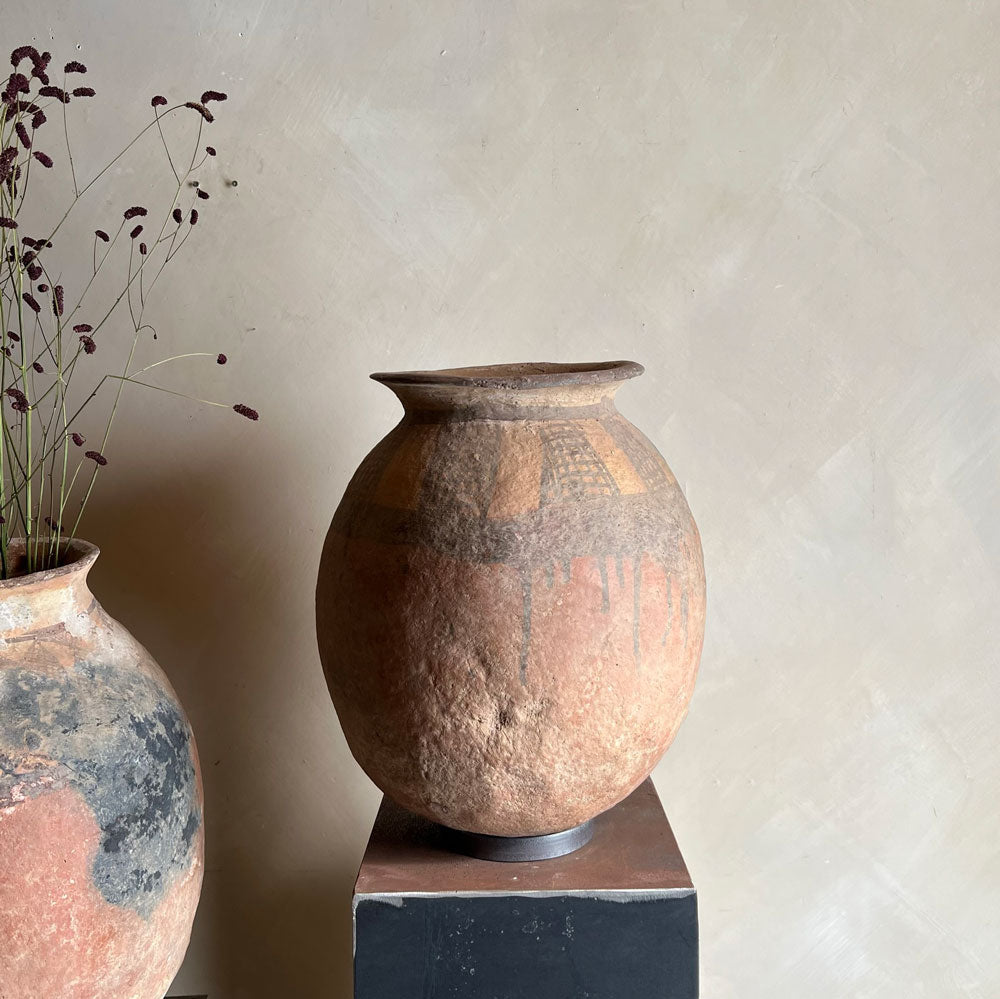 Large antique African urn – Home Barn