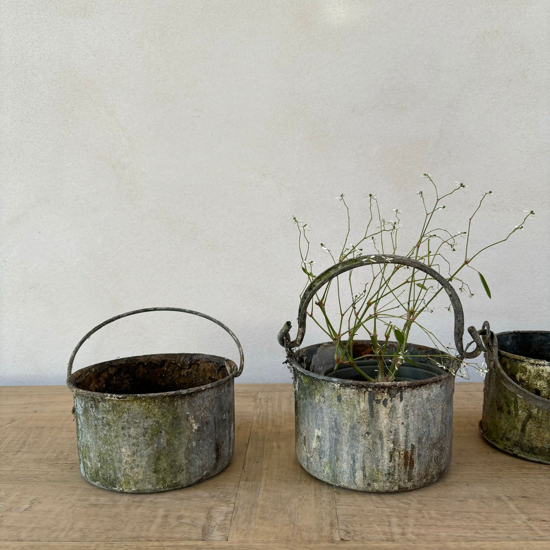 Vintage Rustic Paint Pots – Home Barn