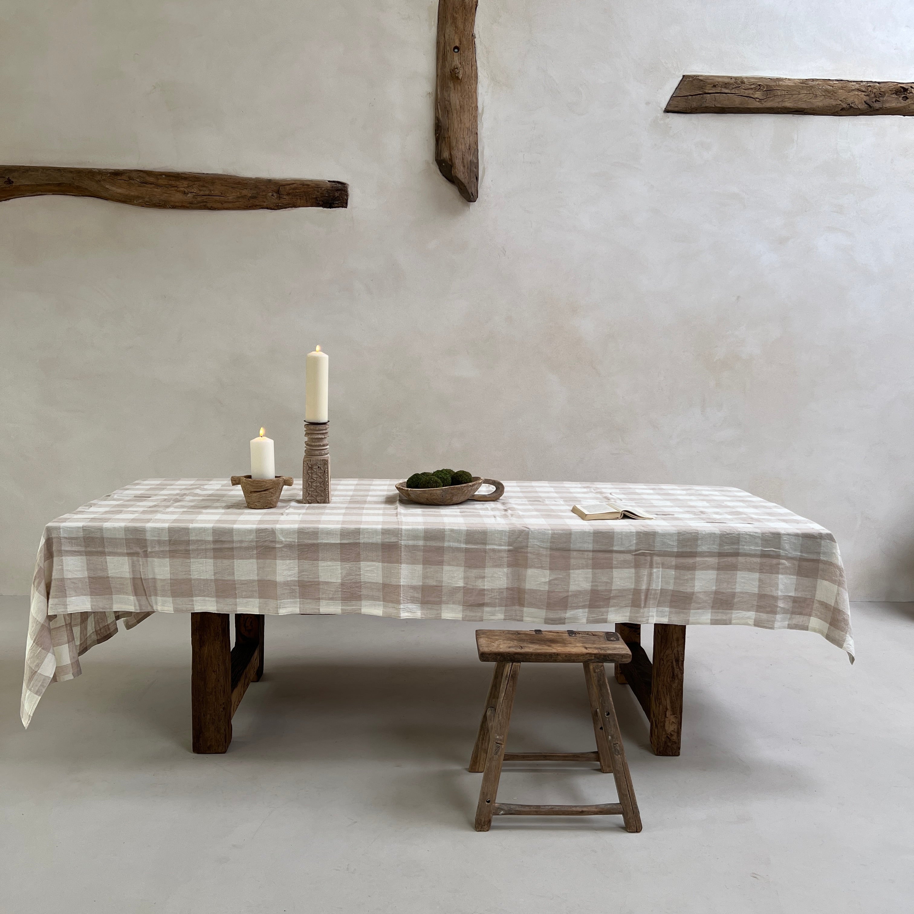 Neutral checked linen table cloth – Home Barn