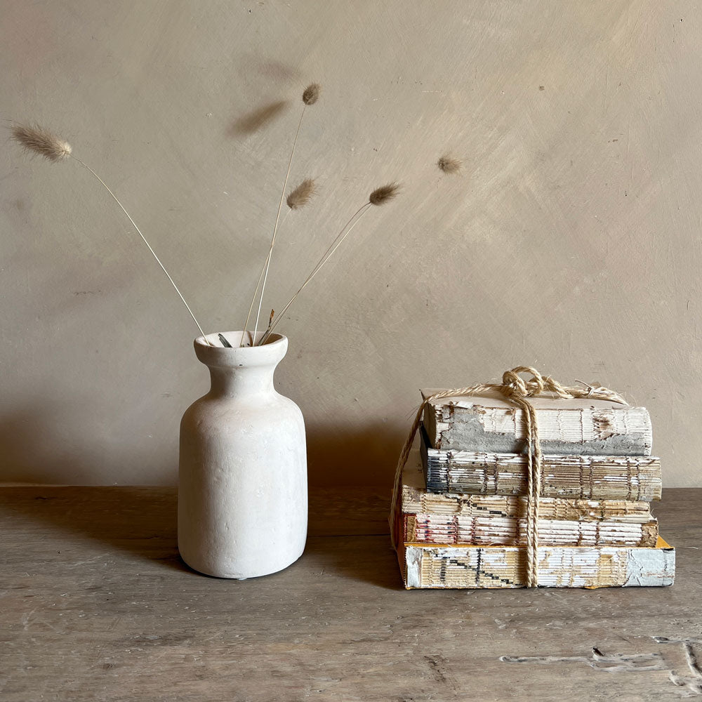 Stoneware-Effect Neutral Vase | D – Home Barn
